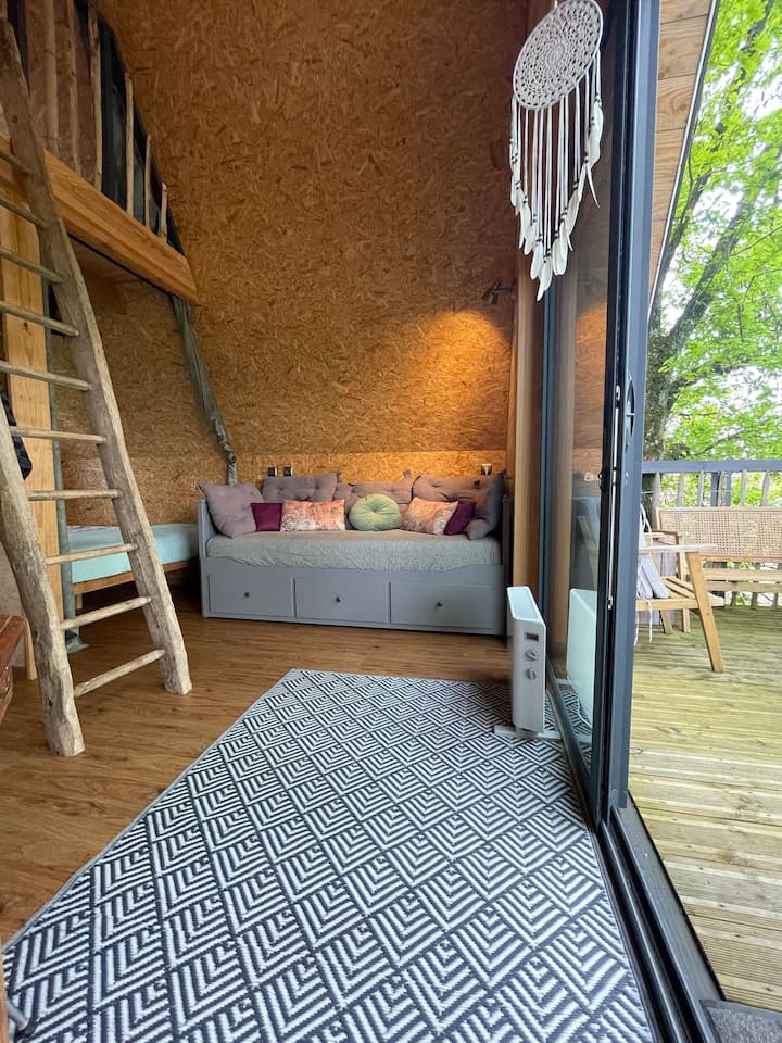 Cabane Dans Les Abres Luxueuse Et Confortable - Creuse