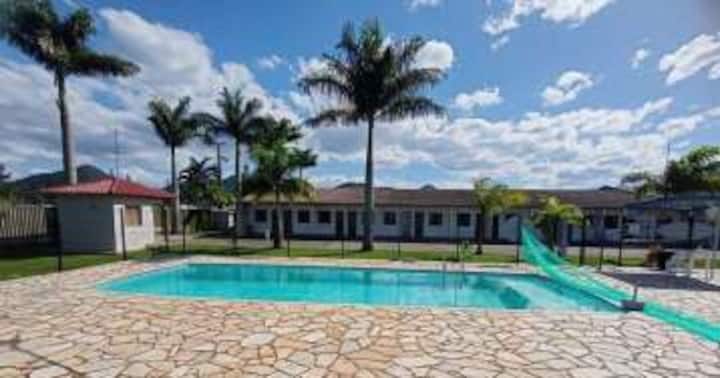 Kitnet25a Com Piscina Próximo Ao Mar - Matinhos