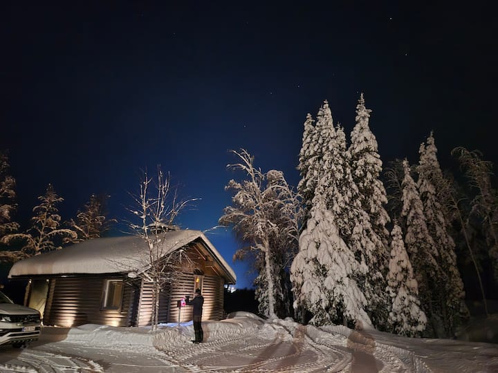 Rauhallinen Mökki, Sähköt On, Avanto, Latu 100m - Lapland