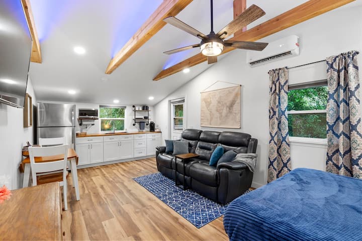 Krater Key Lake House - Deltona, FL