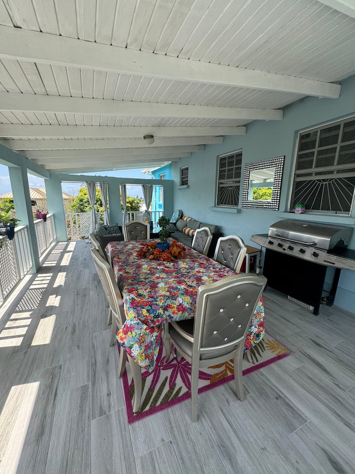 Near The Water 2bd Upper Level - Barbados