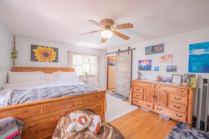 Master Bedroom W/shower - Minnetonka, MN