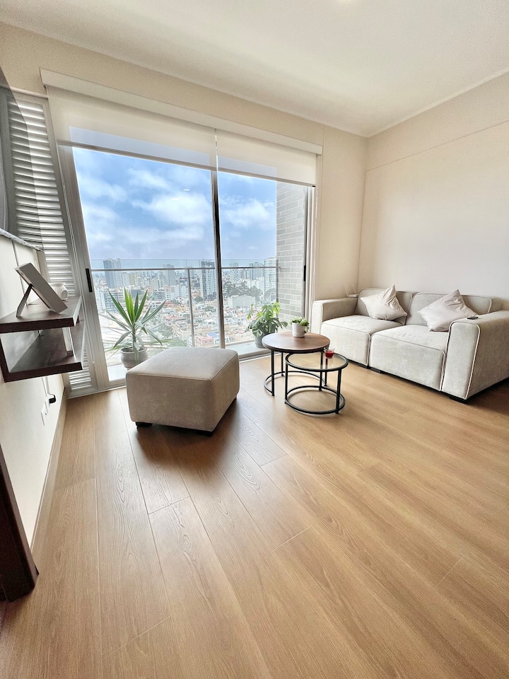 Modern 2br Near San Isidro - Lima