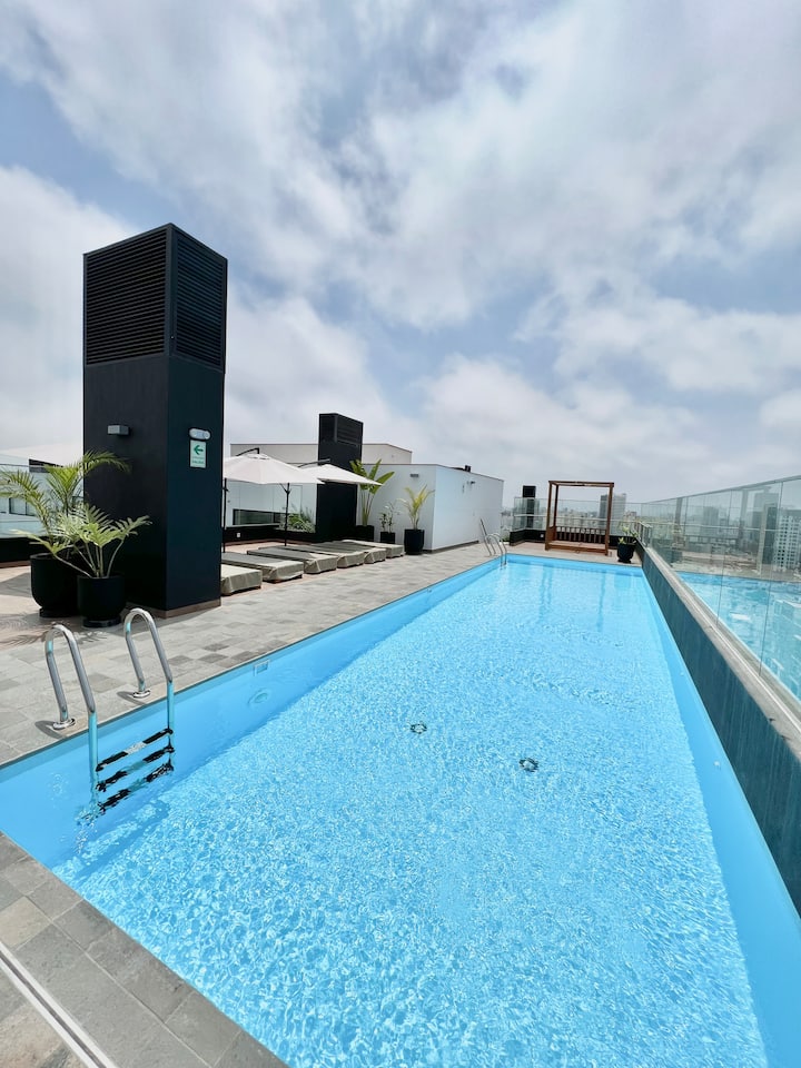 Vintage 3br San Isidro | Piscina - Lima