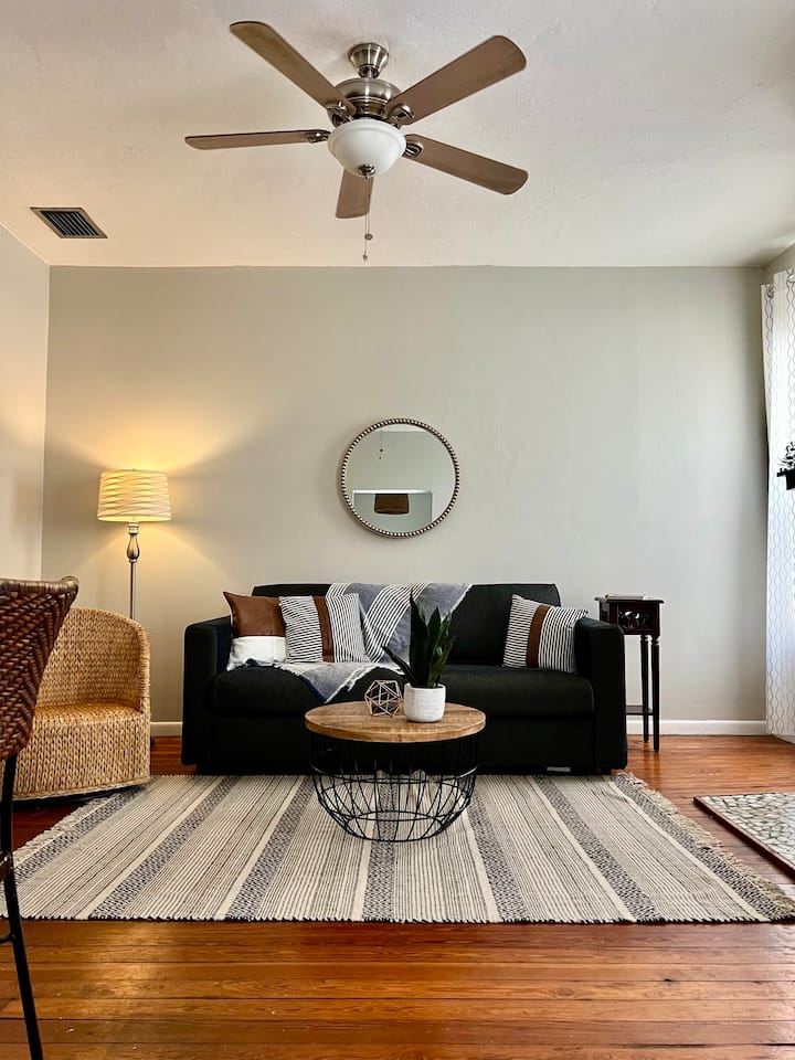 Historic Hyde Park Apt- Great Location - Tampa, FL