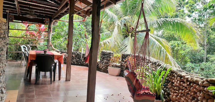 Maria's Mountain Secluded Space
Includes Kitchen - Catmon