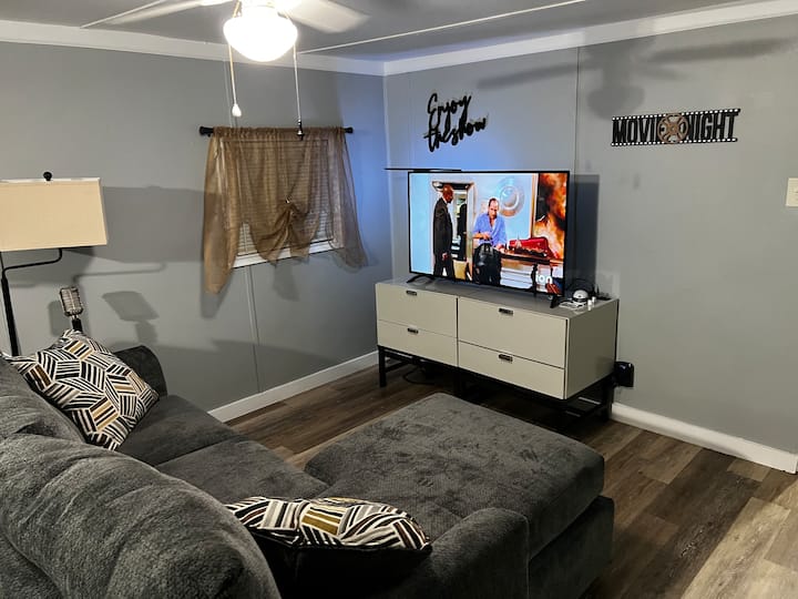 Country Living - Iowa, LA