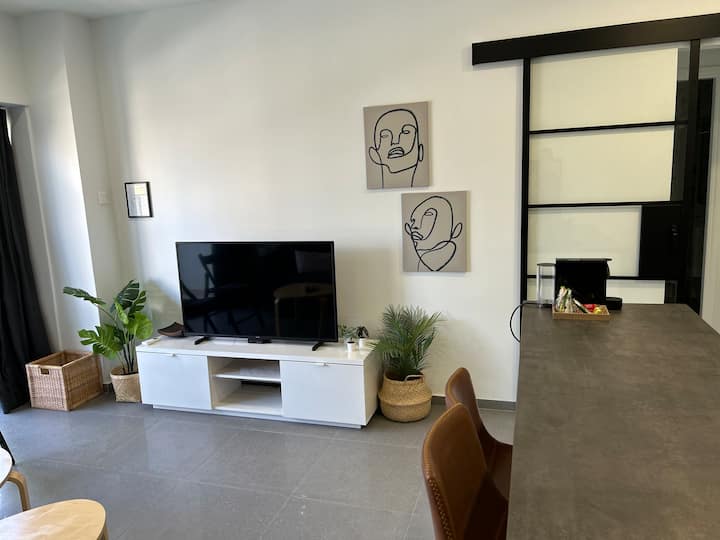 110 Suite - Urban Hip Living - Nicosia