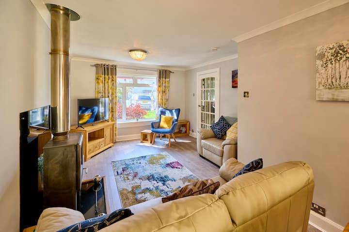 Beautiful 2bd House W/ Parking & Garden In Oban - Oban
