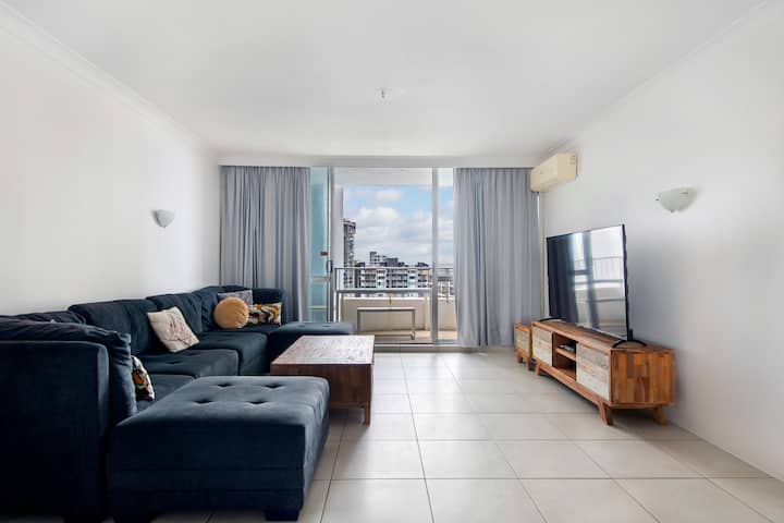 Spacious Self Contained Apartment Surfers Paradise - 서퍼스 파라다이스