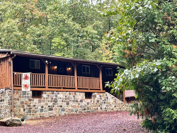 Cozy Log Cabin In Jim Thorpe - Jim Thorpe, PA