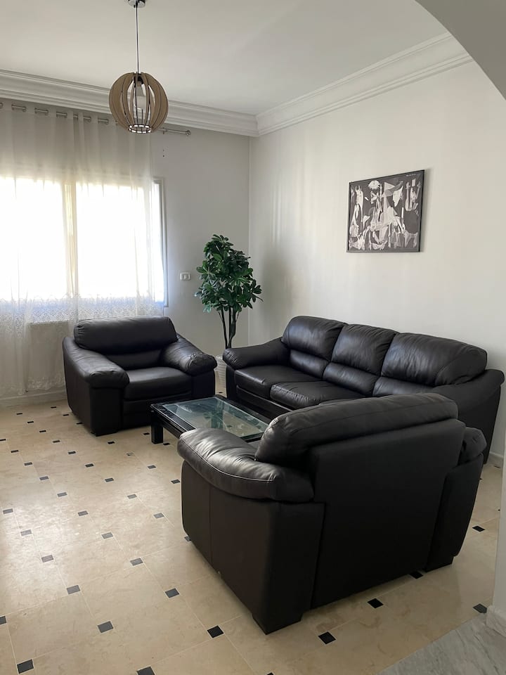 ÉTage De Villa Chaleureux - S+3 Spacieux à Tunis - Tunis