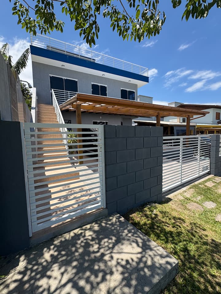 Casa Com Ar Condic. E Terraço Com Churrasqueira. - Garopaba