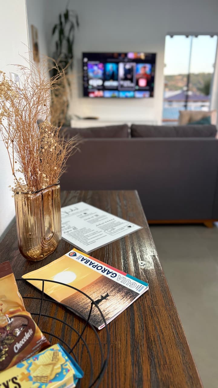 Casa Com A/c,  Churrasqueira, Terraço à 5min Praia - Garopaba