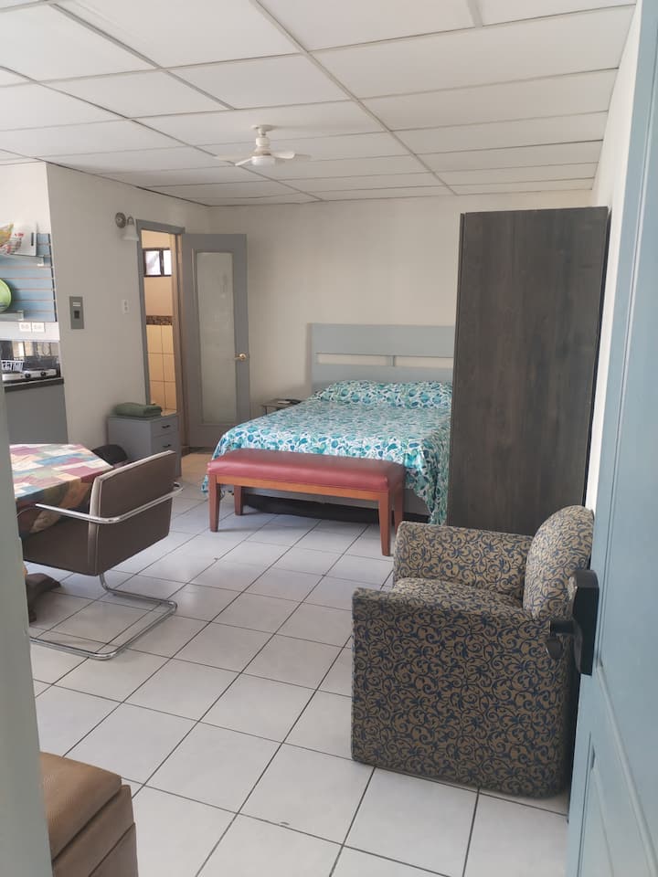 Suite D-1 Privado Muy Cómoda En Zona  Río Tijuana - Tijuana