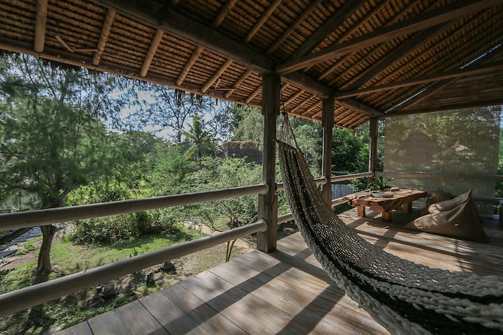 Maomeno Yoga Resort,  The Aritsts'  House - Gili Islands