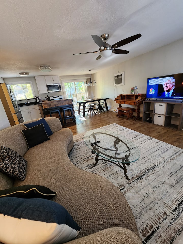 Rocky Road Casa, 2 Bedroom - Medford, OR