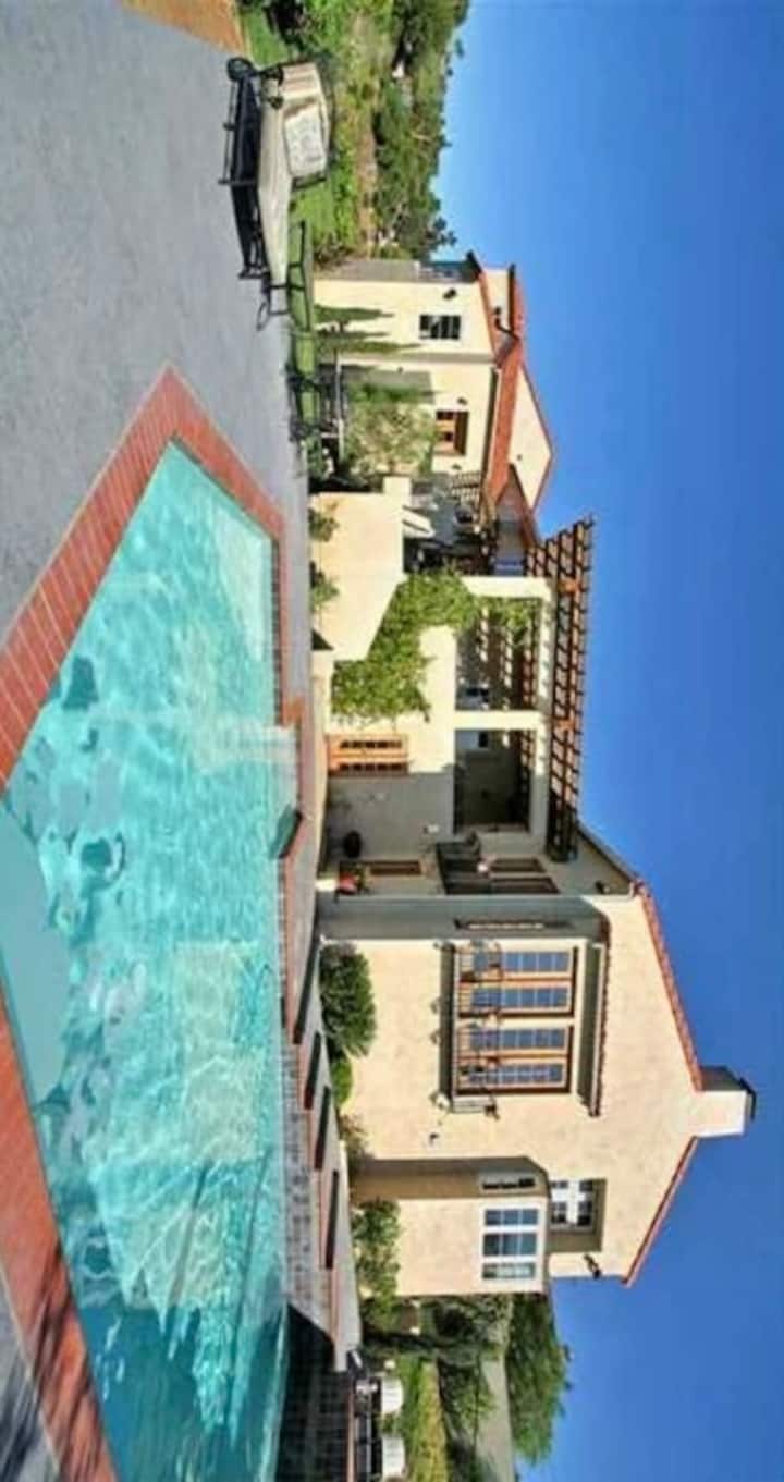 Spanish Hacienda With 360° View - La Mesa, CA
