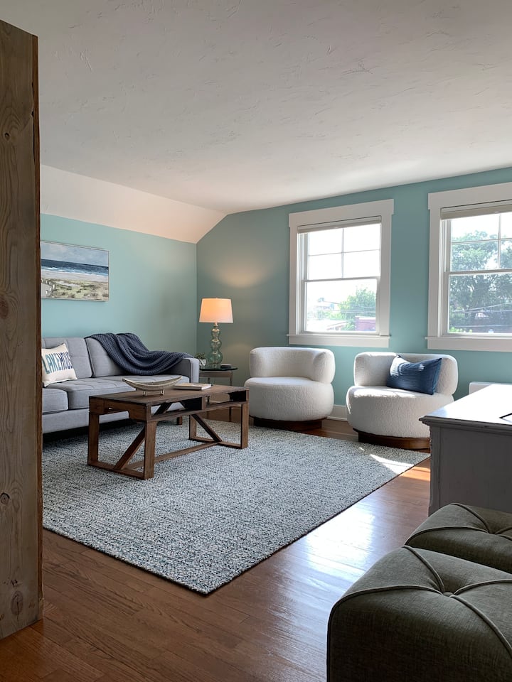 Cozy Retreat At Sunnyside Up | Walk To Downtown - Grand Haven State Park, Grand Haven