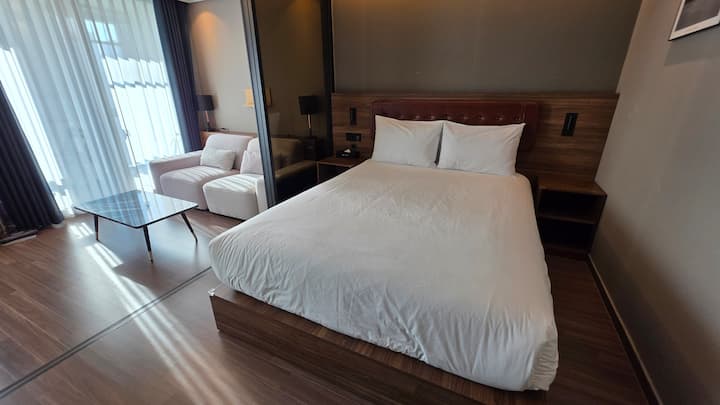 S3 3203#그랜드오션뷰#블루레인파크#초고층#구남로핫플#ott#해리단카페길#무료짐보관# - Busan