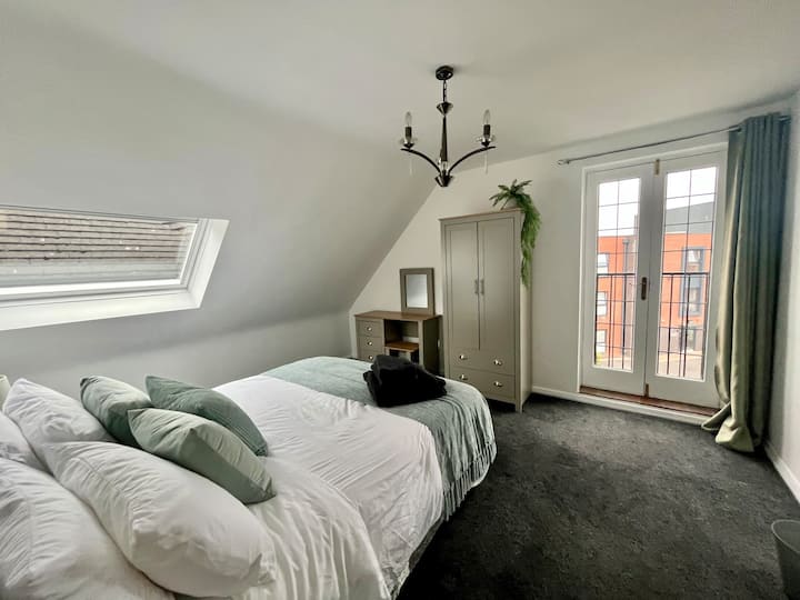 Luxury 4 Bed Apartment With Garage In Town Centre - Stratford-upon-Avon