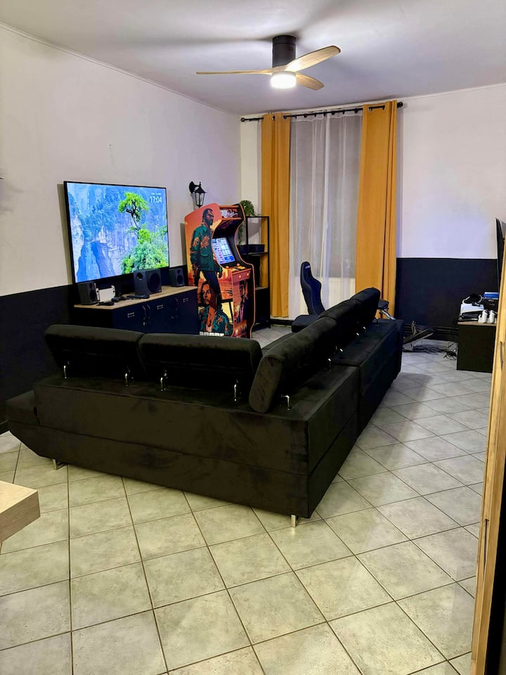 Game House 27k – Arcade, Ps5, Vr & Cinéma - 諾爾