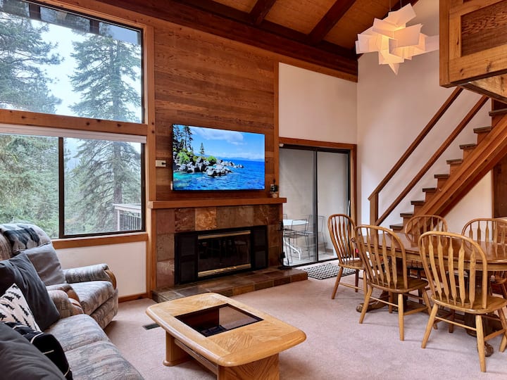 Condo At Northstar | 3 Br + Loft | Free Shuttle - Truckee, CA