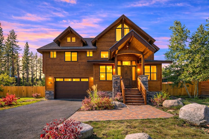 Echoview Lodge: Hot Tub, Dog Friendly, Game Room - Lake Tahoe