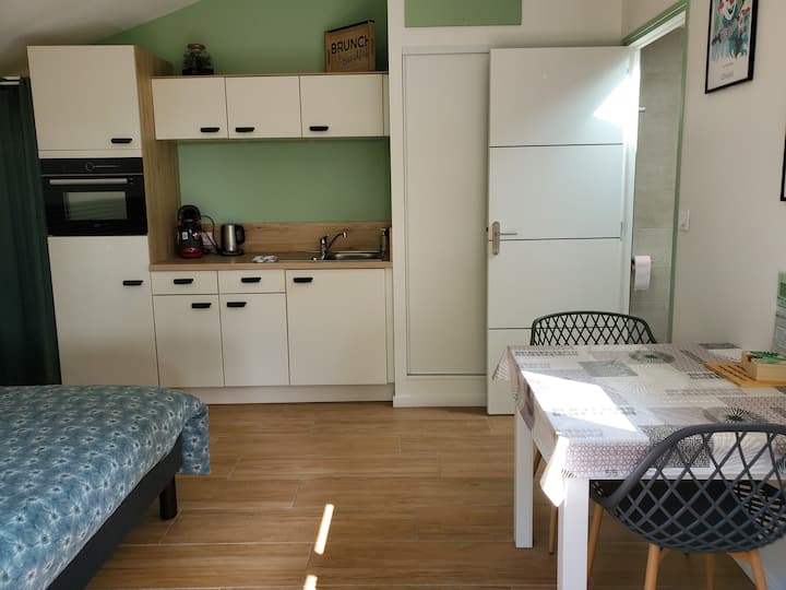 Un Studio Au Bord De L'eau - Cholet
