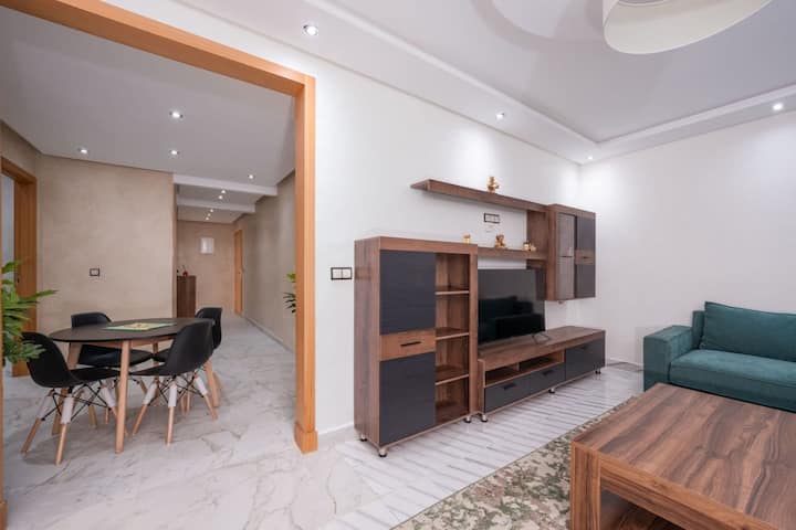 Vibrant Guéliz Flat: Steps To Trendy Cafés & Shops - مراكش