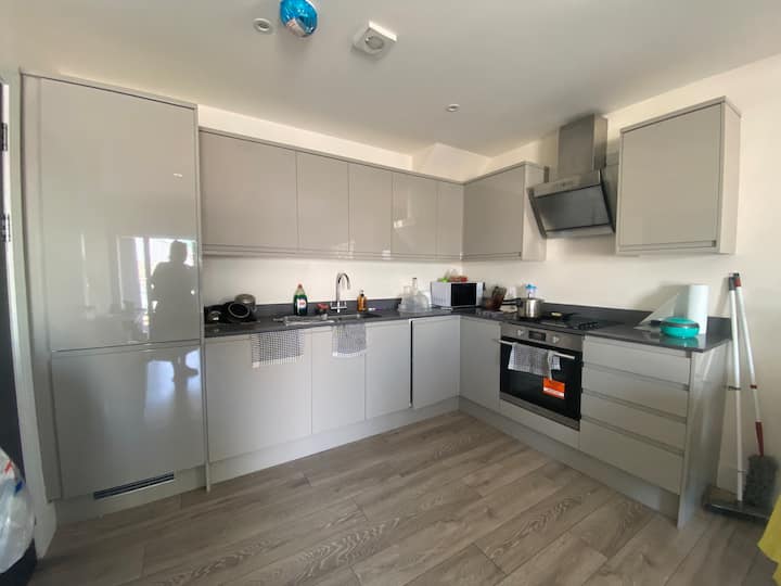 Terraced 1bedroom Flat - Maidenhead