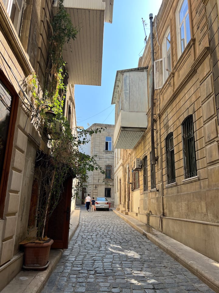 Siesta In Old City - 바쿠