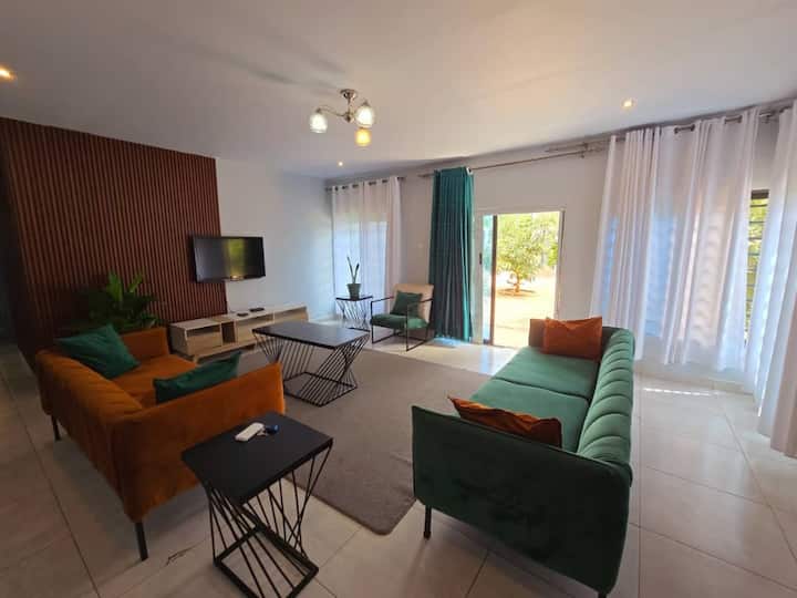 Flat 2 · Easy, Breezy, Lusaka - Lusaka