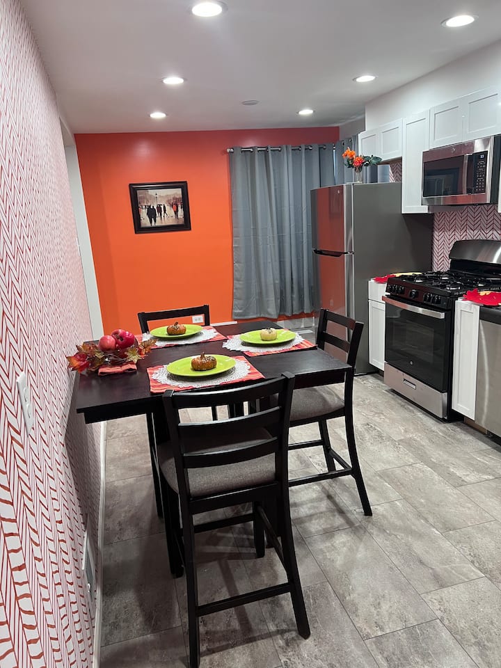 A Serene Haven Perfect For The Whole Family! - Şikago, IL