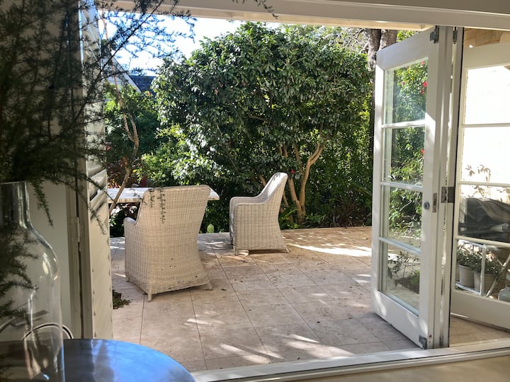 Harbourside Retreat Beside A Secluded Beach - Manly