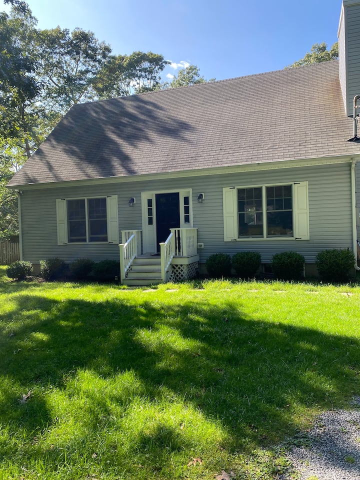 House  In East Hampton 4 Rooms 2 Bath’s And Pool - The Hamptons, NY