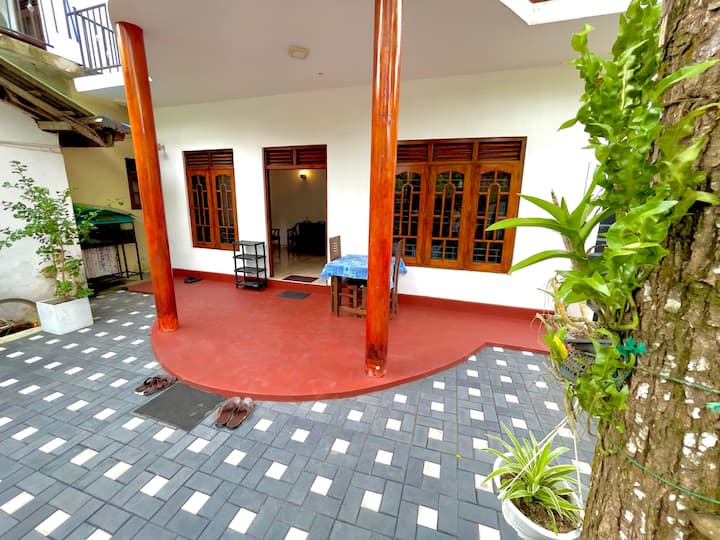 Wayside Guest Room With Kitchen - Mirissa