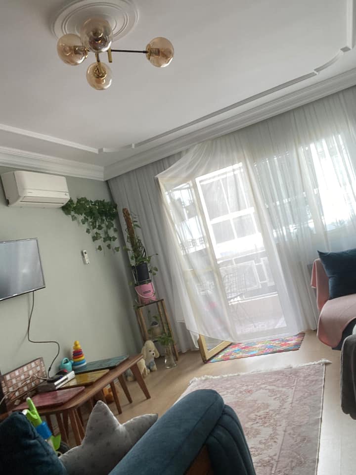 İZmirin Merkezi Bölgesi Yürüme - Esmirna