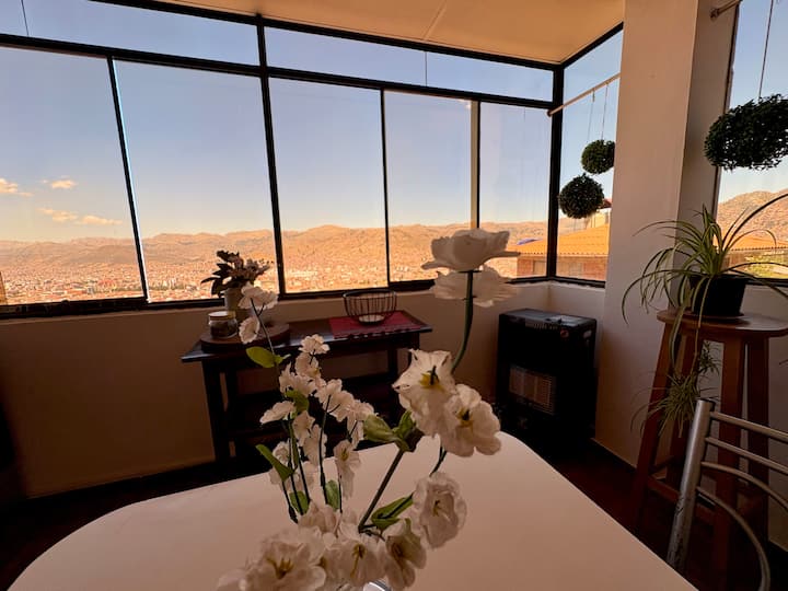 Glass View, Great Wifi, No Tv For The Moment - Cusco