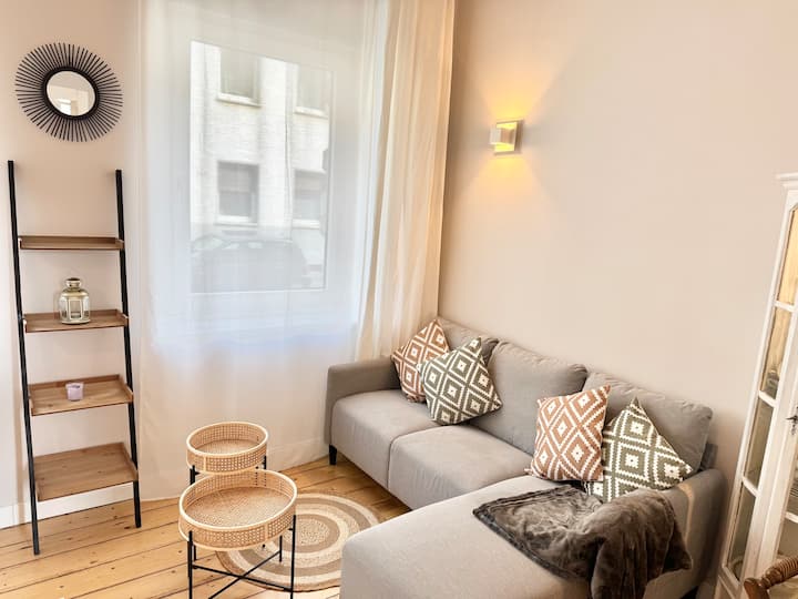 Classy, Central 2 Room Apartment - Krefeld