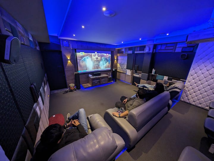 Villa With A Party Lawn & Mini Theatre ! - 