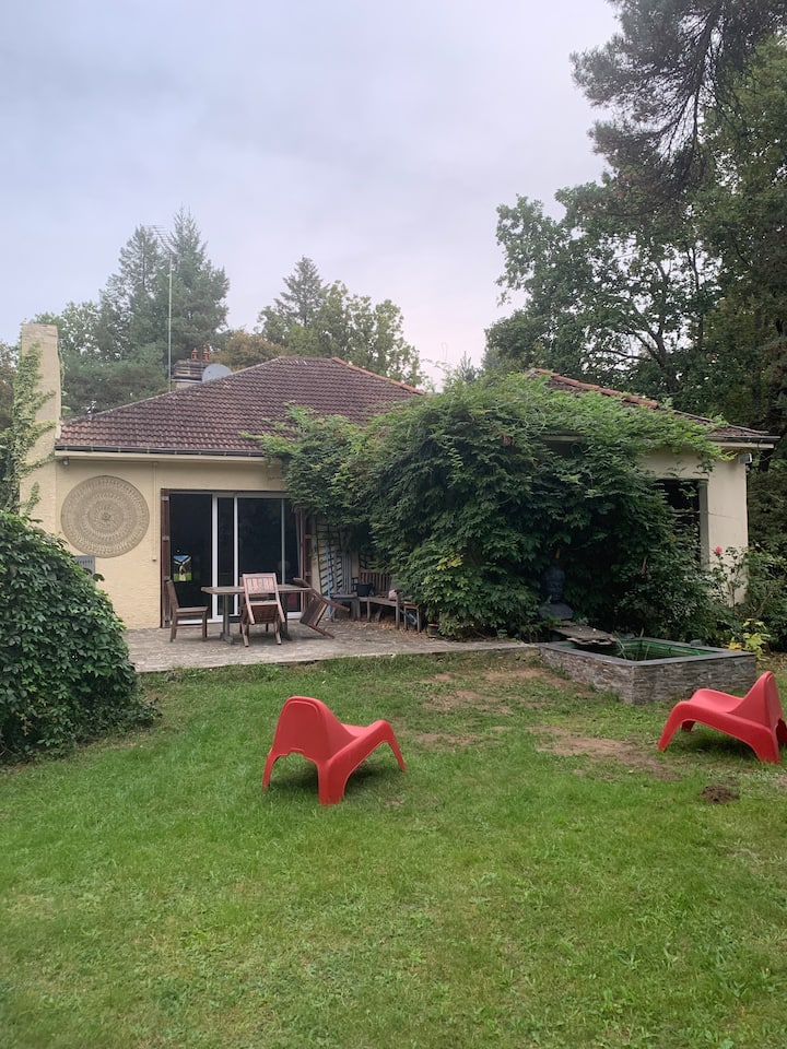 Maison De 260 M2, 5 Chambres - Gouvieux