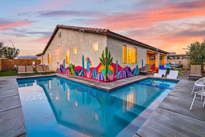 Pool + Hot Tub + Games • Mins To Coachella Grounds - Indio, CA