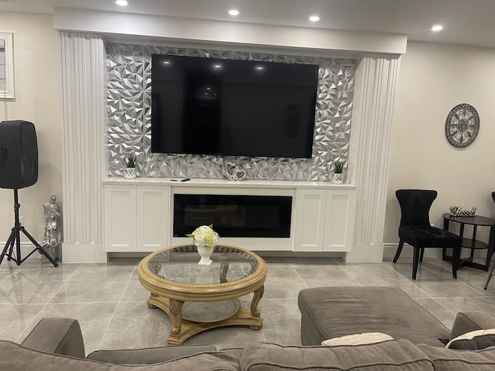 Brand New Luxurious Room - Bolton
