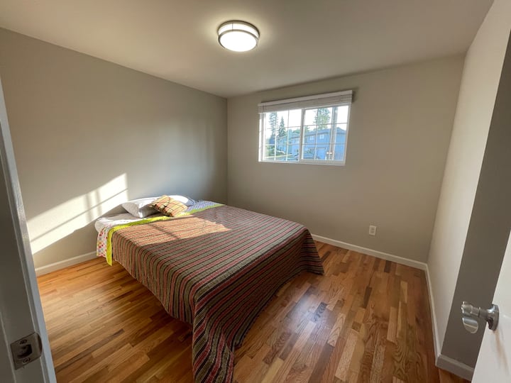 Cozy Room Near Bus, Ms & I520 - Redmond, WA