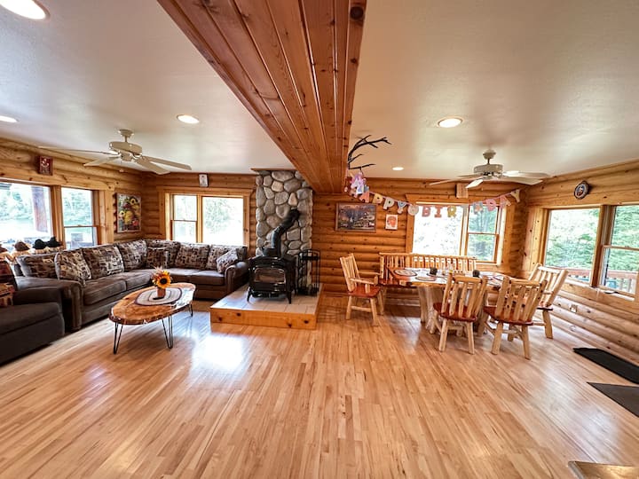 Up Horseshoe Lake Cabin - United States