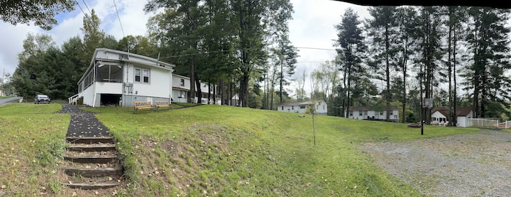 Amazing Getaway 7 Bedroom House - Monticello, NY