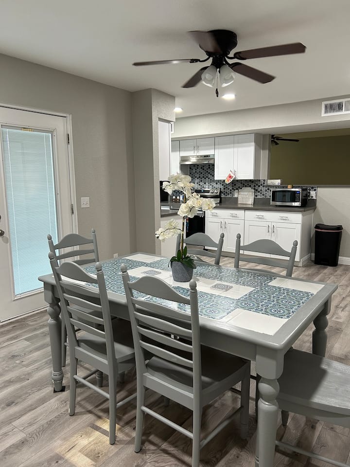 Cozy & Centrally Located - Yuma, AZ