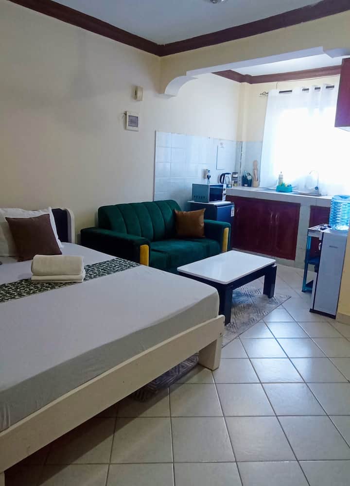 Cosy & Clean Airbnb Studio Bamburi - Mombasa