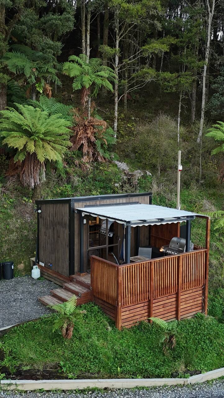 Bush Cabin On Town's Edge - Taumarunui